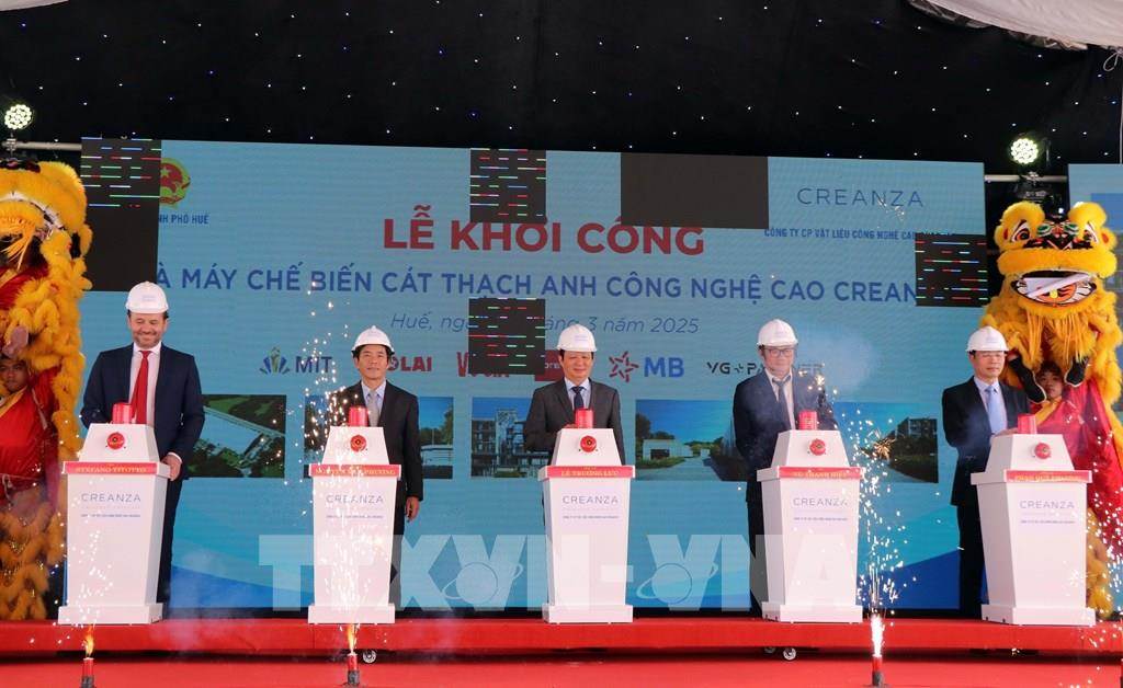 Huế khởi công hai dự án sản xuất vật liệu xây dựng