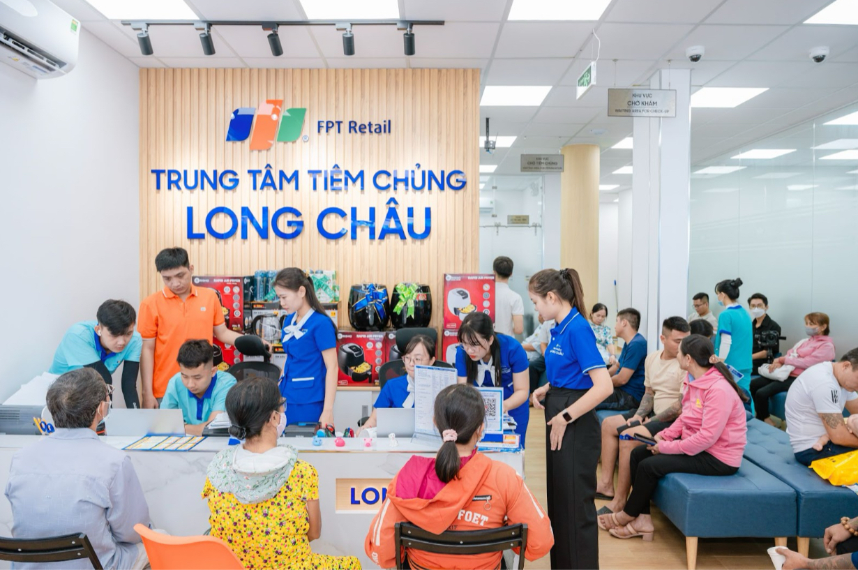FPT Long Châu thông tin về kết quả kiểm tra, đánh giá an toàn tiêm chủng