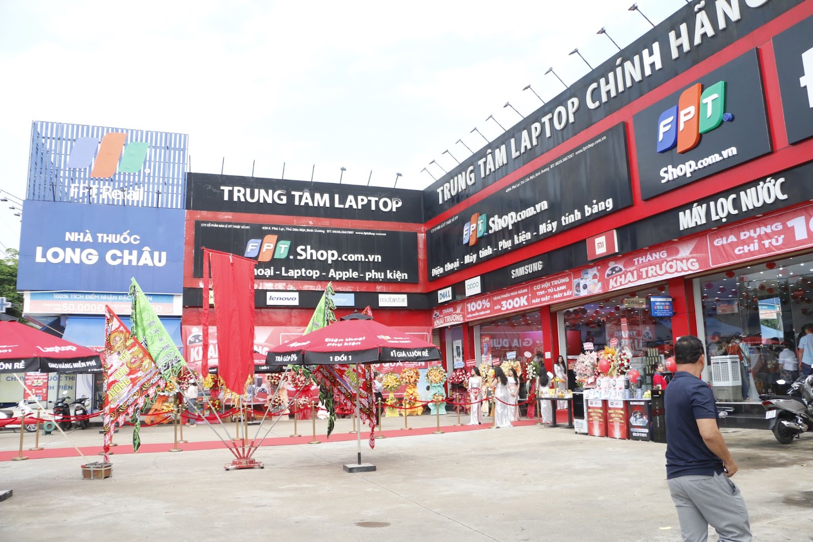 FRT: FPT Retail năm thứ 8 đứng trong top 10 công ty bán lẻ uy tín