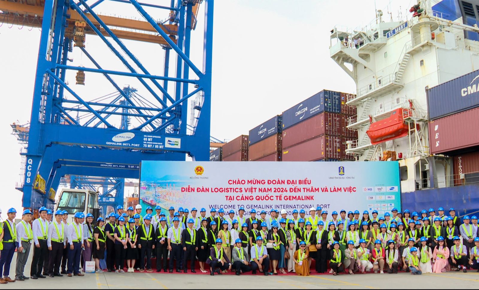 Đoàn đại biểu diễn đàn logistics khảo sát cảng Gemalink