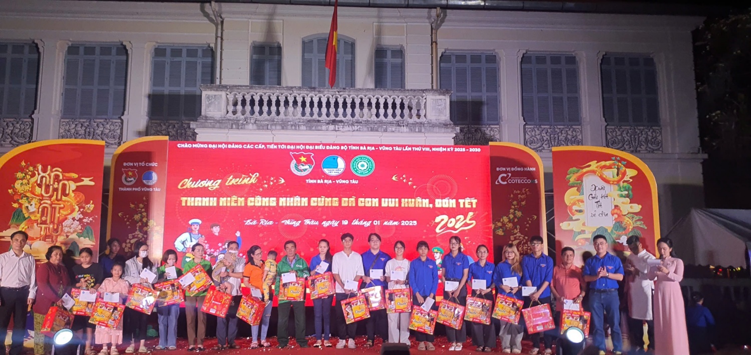 PTSC M&C đồng hành cùng chương trình “Thanh niên công nhân cùng bà con vui xuân đón Tết 2025"