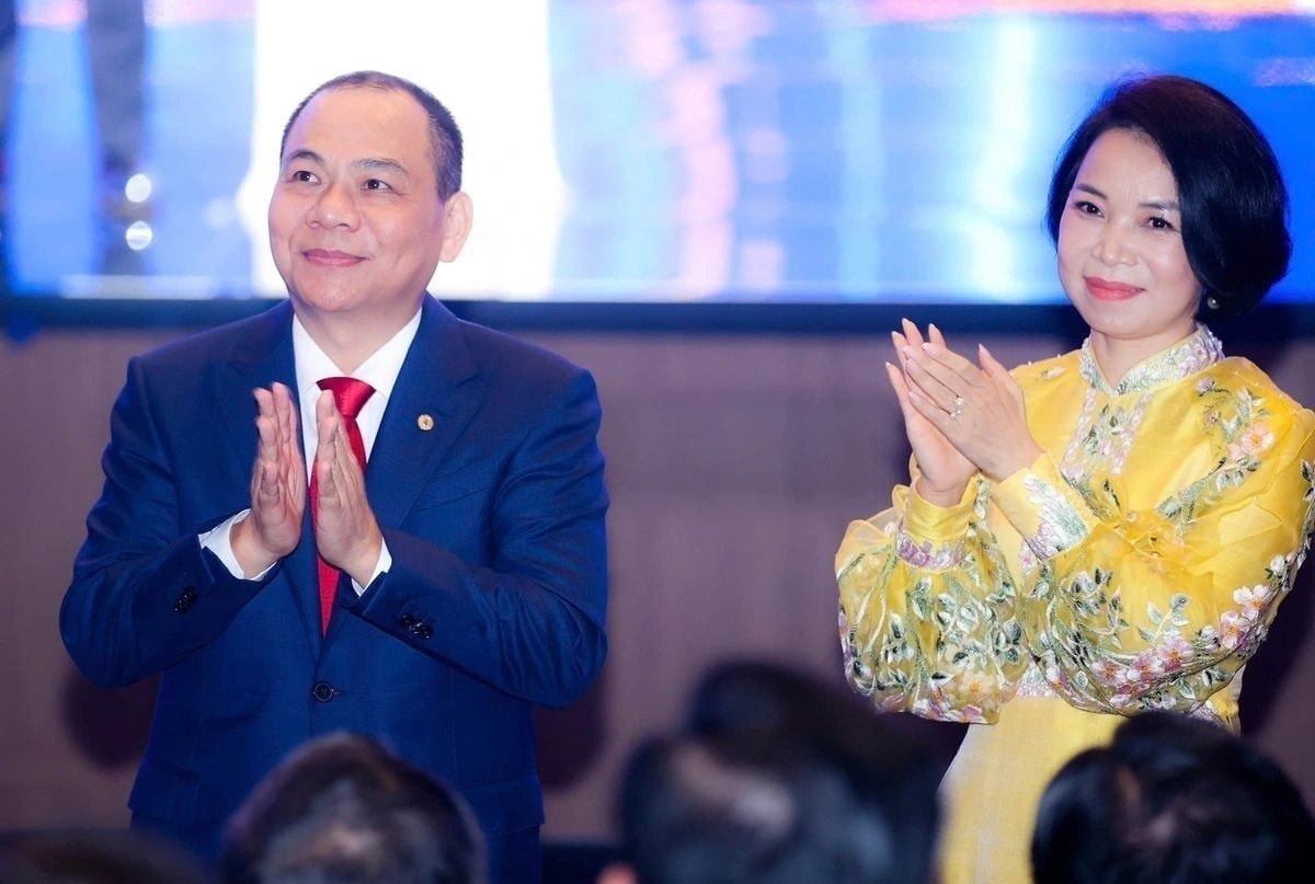 Vợ chồng tỷ phú Phạm Nhật Vượng, Phạm Thu Hương dùng tài sản cá nhân bảo đảm cho khoản vay của ...