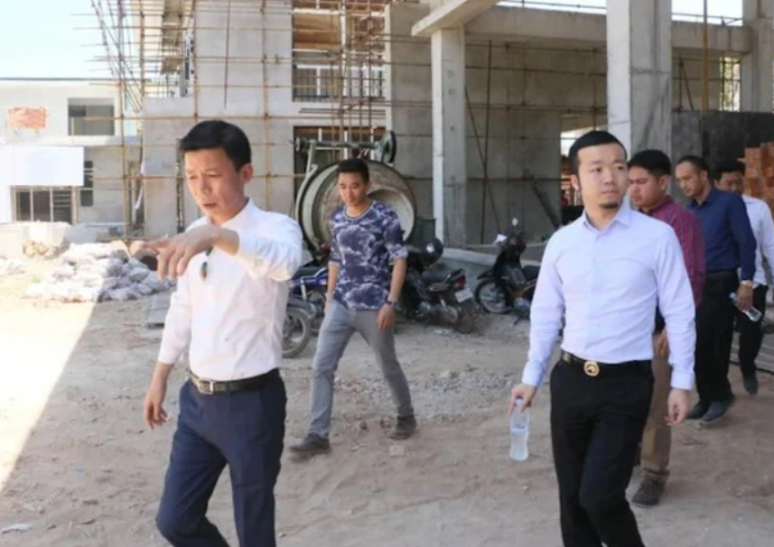 Bí ẩn 7 “kim chủ” đứng sau chủ tịch Prince Group Chen Zhi