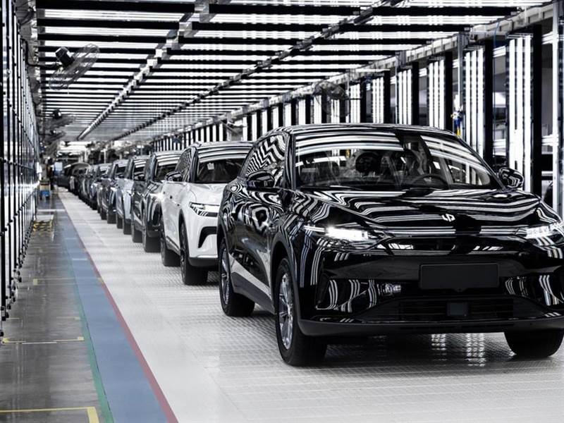 Stellantis hợp tác với startup Trung Quốc để bán xe điện trên toàn cầu