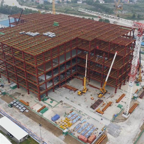 Nhà máy LG Innotek V3 trên kcn Tràng Duệ 3 của KBC...