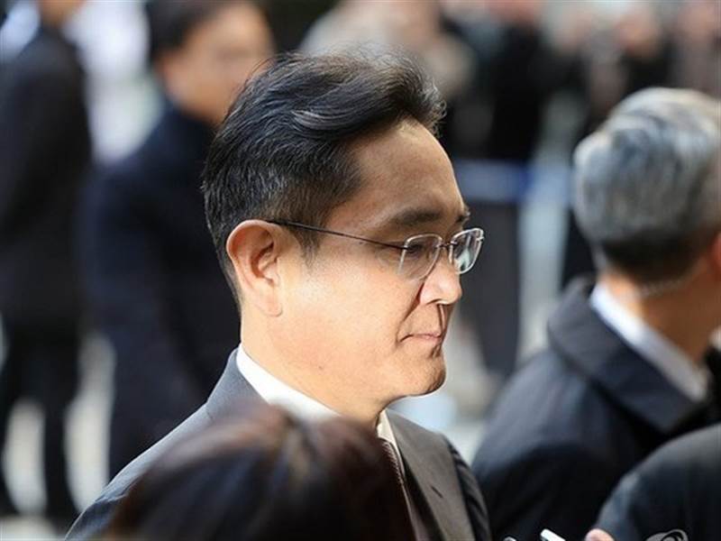 Hé lộ điều khiến chủ tịch Lee Jae-yong và 40 giám đốc lo sợ nếu Samsung ...