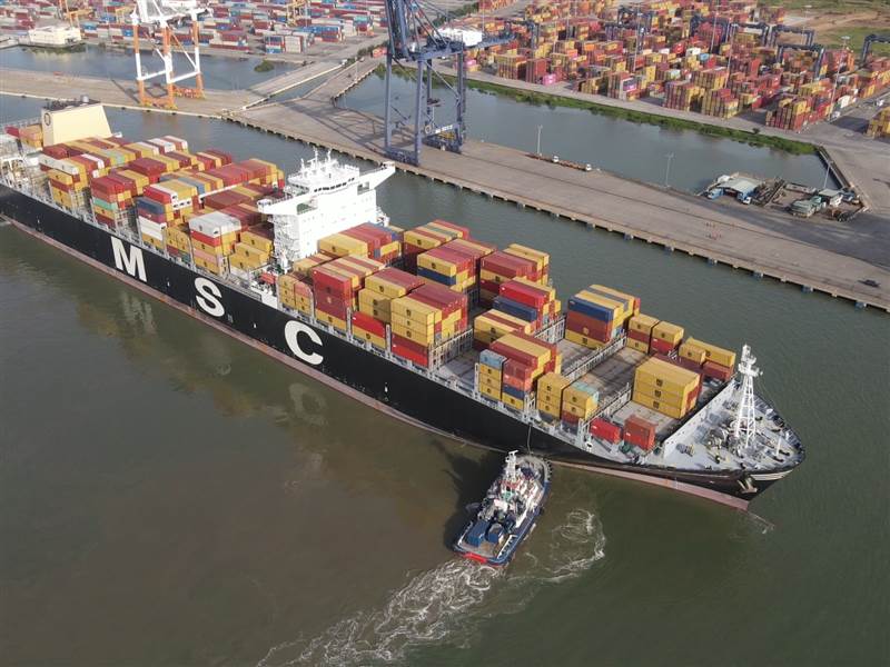 Cho phép Cảng SSIT tiếp nhận tàu container MSC Giusy có trọng tải gần ...