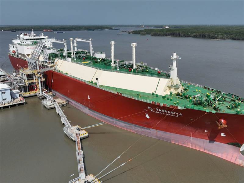 Hàng loạt khó khăn bủa vây các dự án điện khí LNG