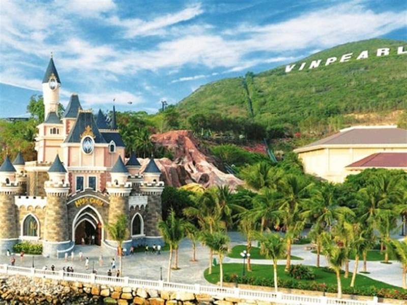 Vinpearl có thể phát hành 70 triệu cổ phiếu trước khi niêm yết vào cuối ...