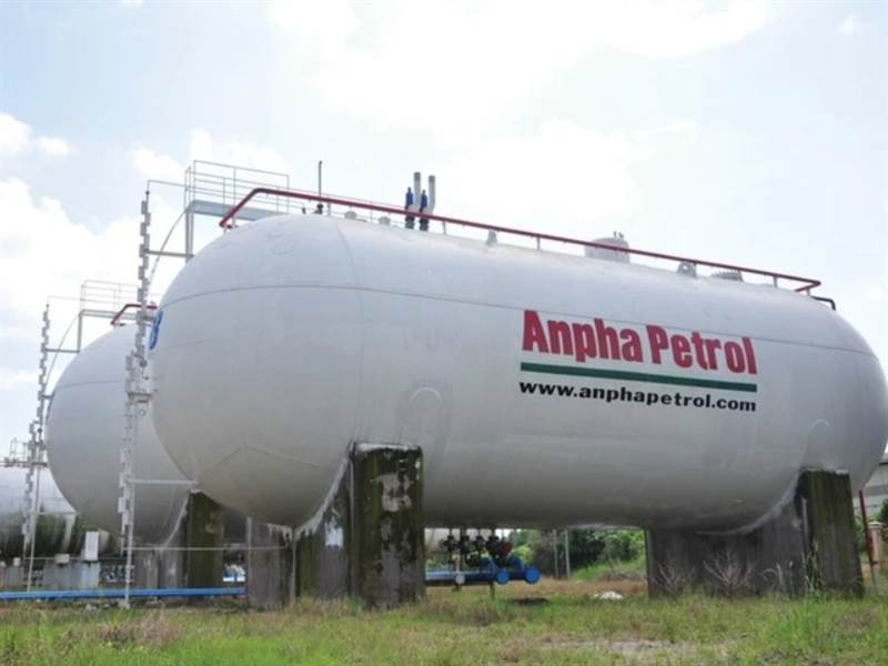 Một 'ông lớn' ngành gas phong tỏa tài khoản ngân hàng để kiện sếp cũ