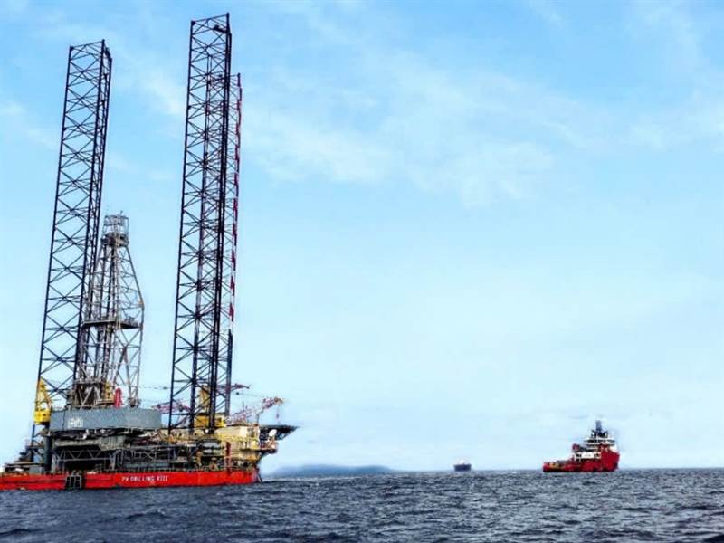 PVD: Giàn PV DRILLING VIII đang thực hiện chuyến hải trình từ Malaysia ...
