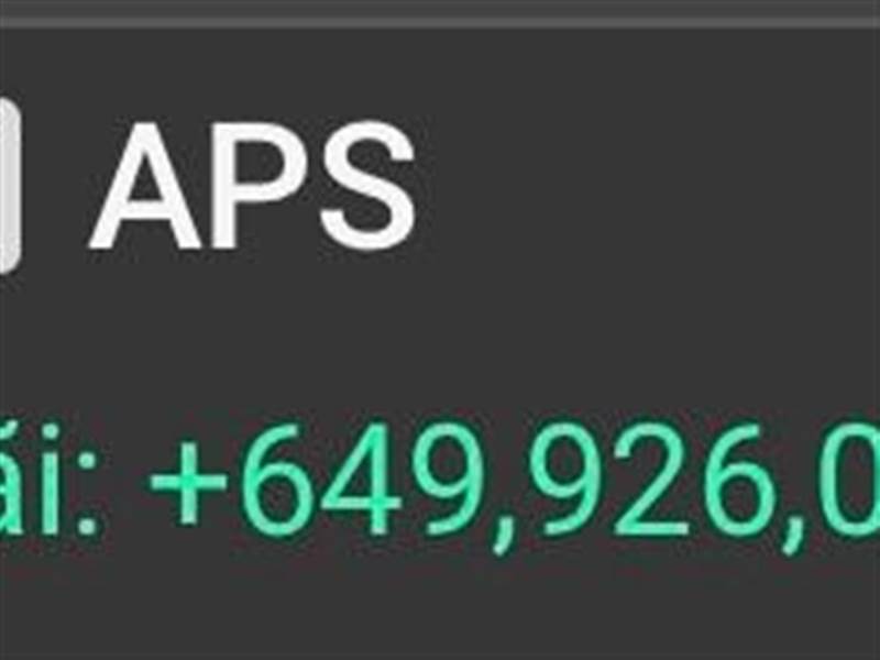 Kỉ niệm xưa ùa về. Cách đây 4 năm cũng từng ôm APS...