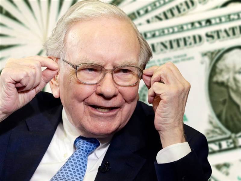 Ngồi trên núi tiền mặt 321 tỷ USD để chờ thời, Warren Buffett liệu có ...