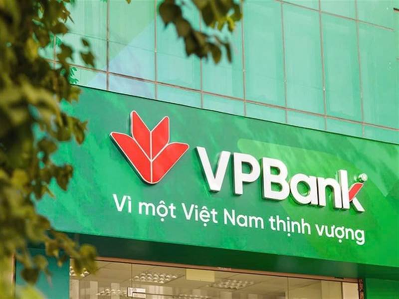 VPB: Lãnh đạo VPBank hủy bán cổ phiếu vì lý do cá nhân